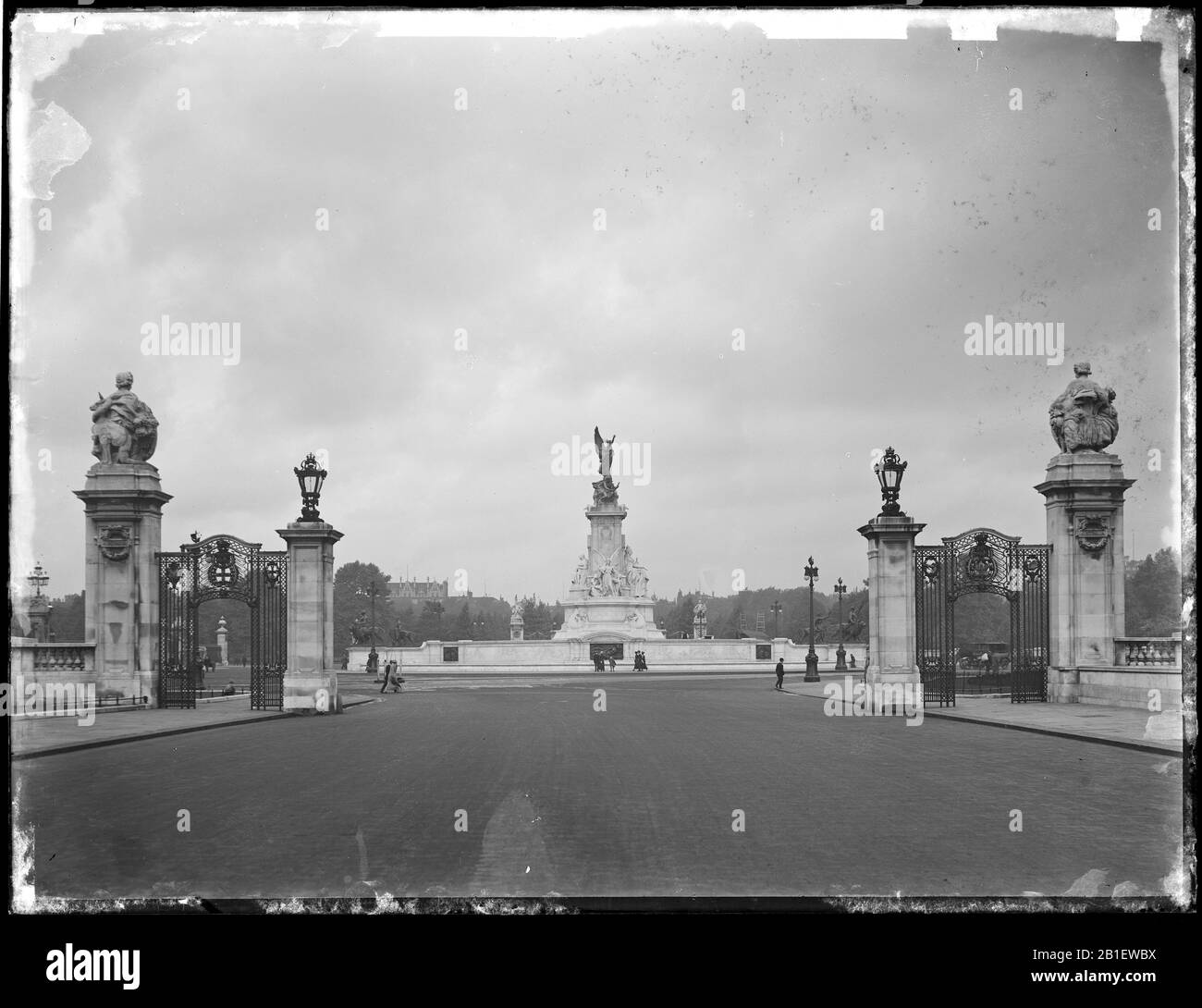 Queen victoria photo album hi-res stock photography and images - Alamy