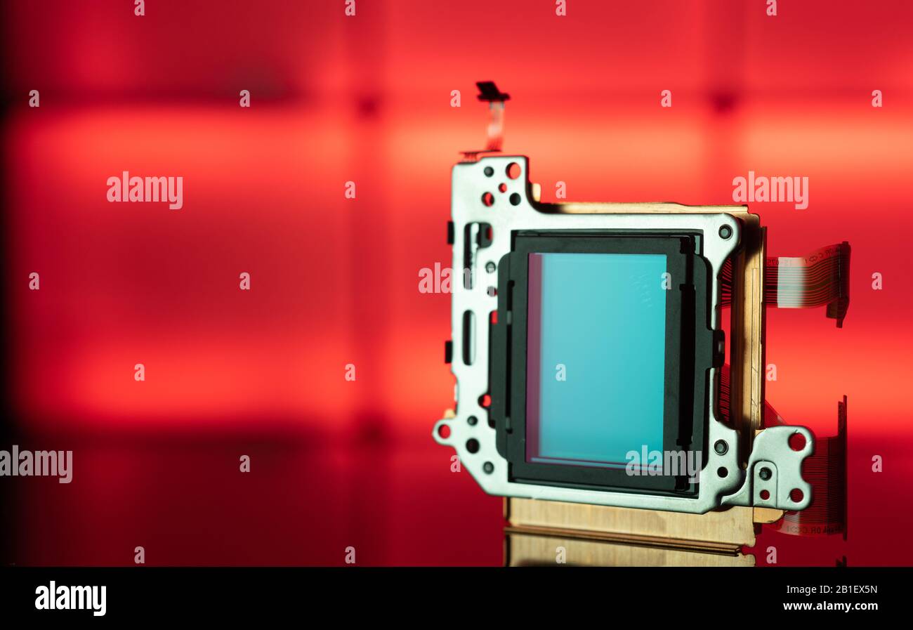 modern CMOS camera Image sensor. digital dslr camera cmos sensor ...