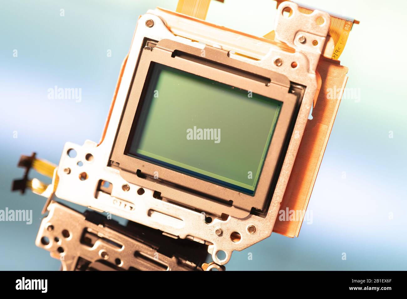 modern CMOS camera Image sensor. digital dslr camera cmos sensor ...