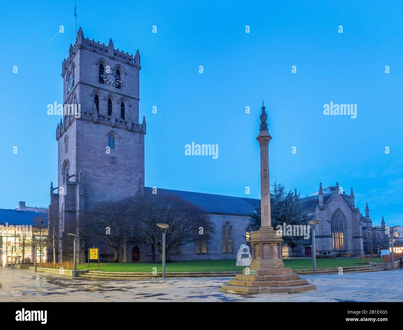 The Steeple Church and Mercat Cross at dusk Dundee Scotland Stock Photo ...