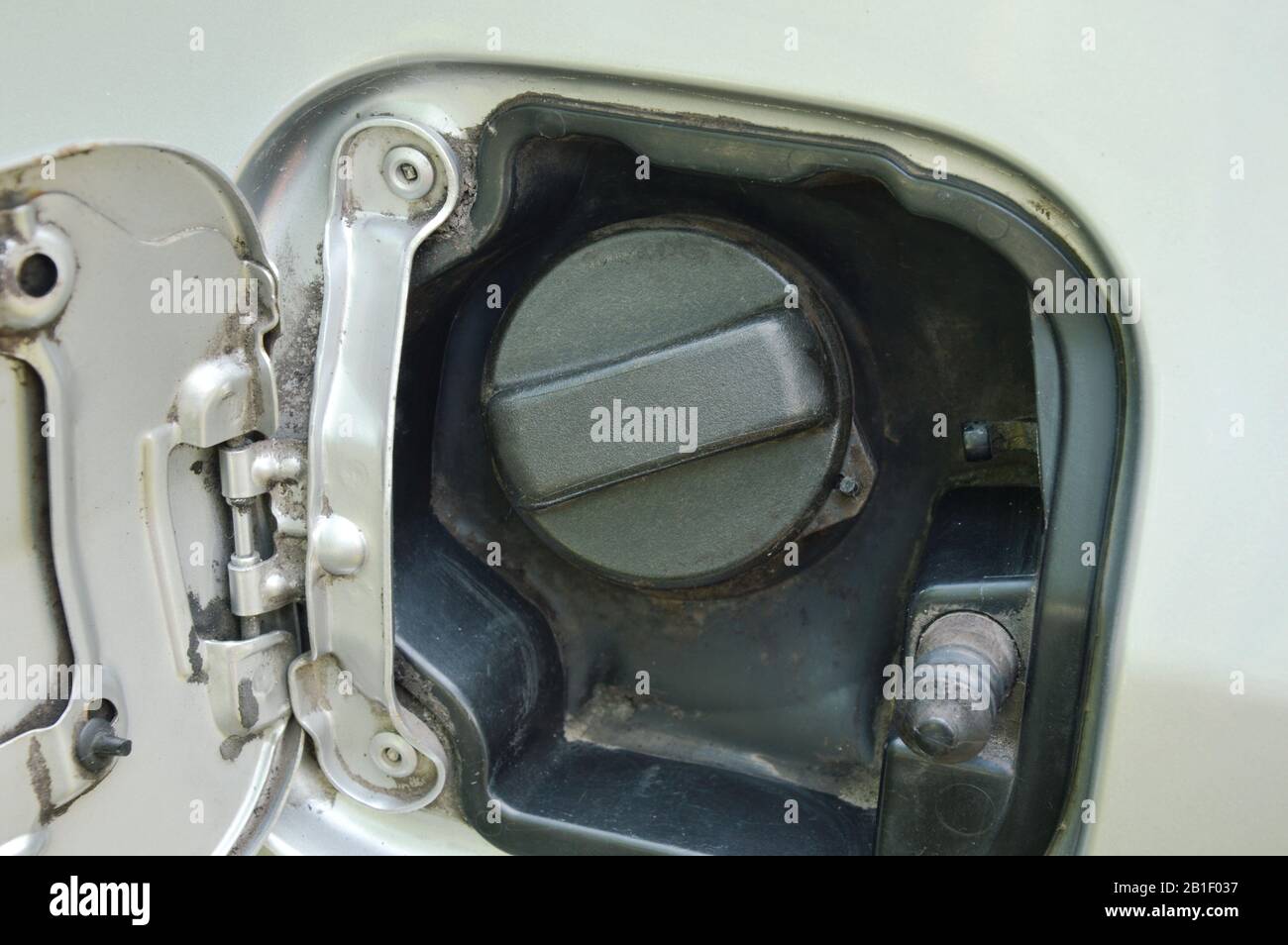 Car engine cover opened hi-res stock photography and images - Alamy