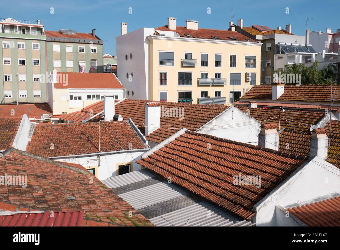 red rooftops of traditional portuguese houses Stock Photo - Alamy