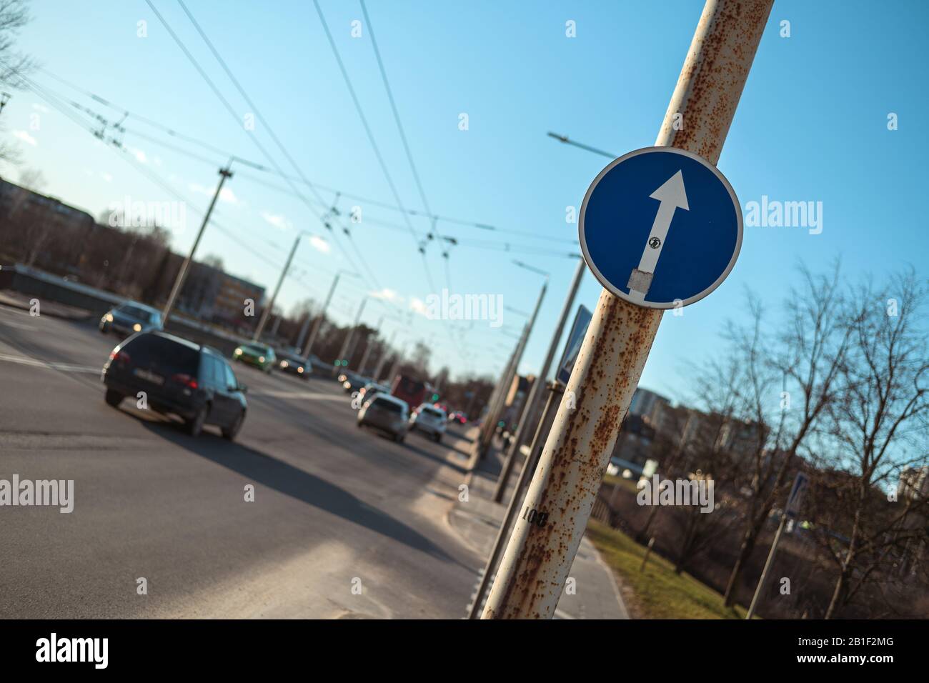 Blue line road traffic sign hi-res stock photography and images - Alamy