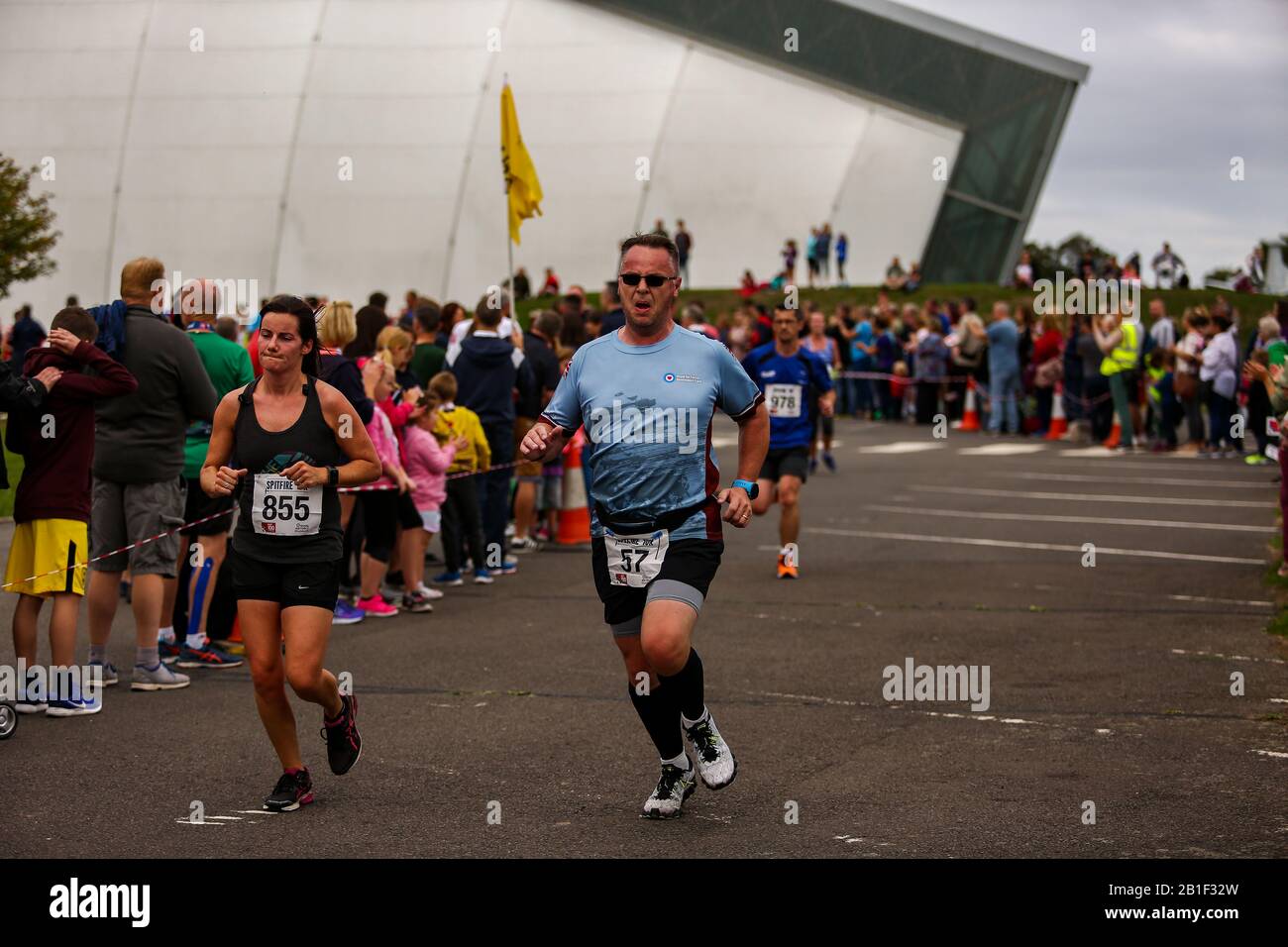 20k run photos hi-res stock photography and images - Alamy