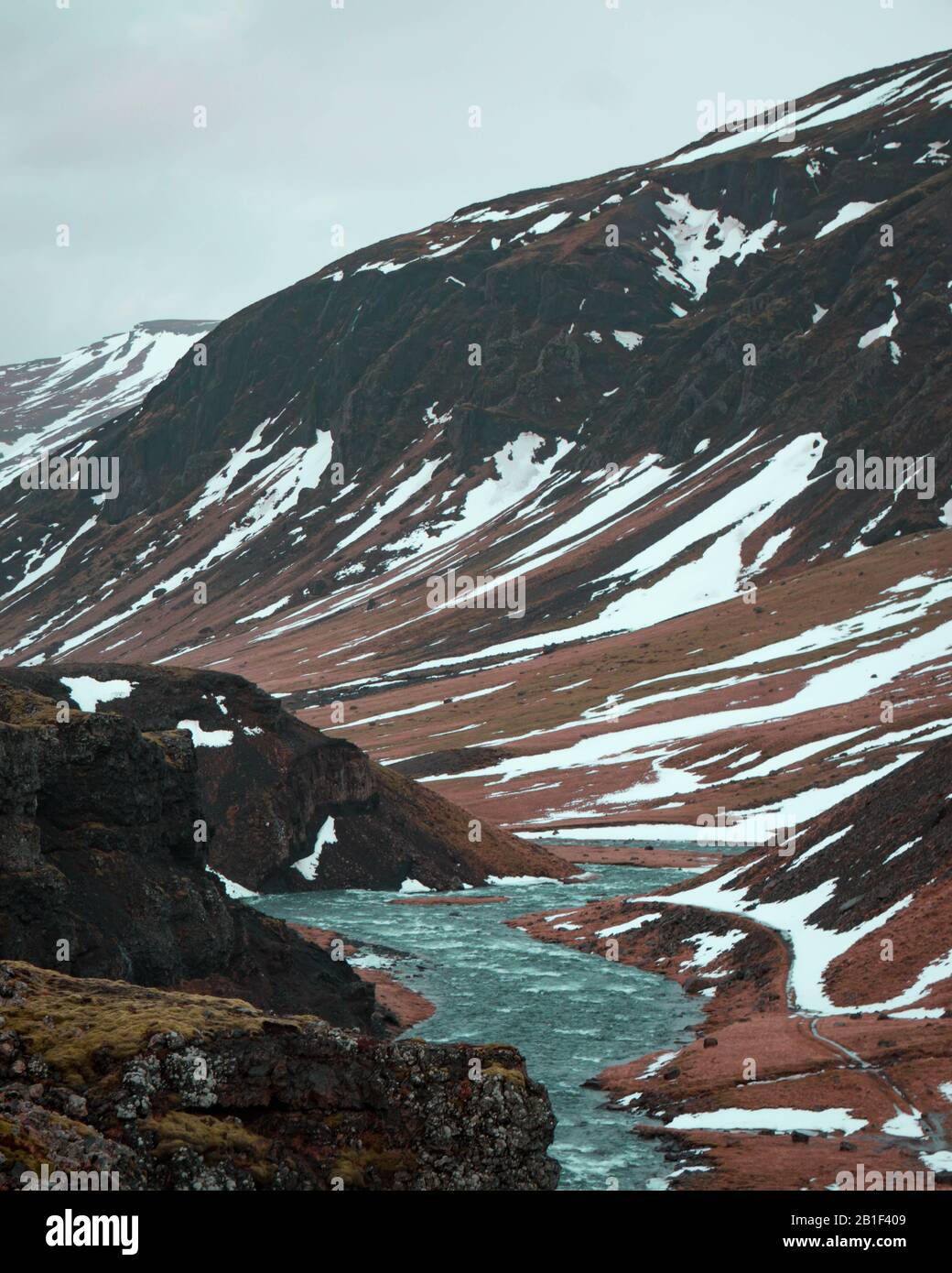 River curves hi-res stock photography and images - Alamy
