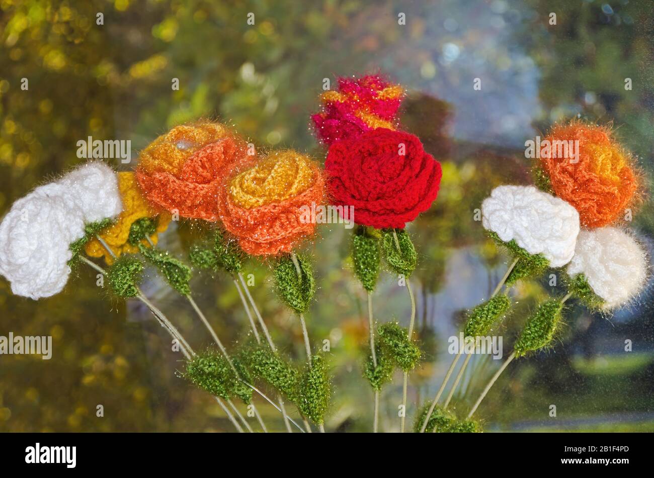 Multi colored yarn knot hi-res stock photography and images - Alamy