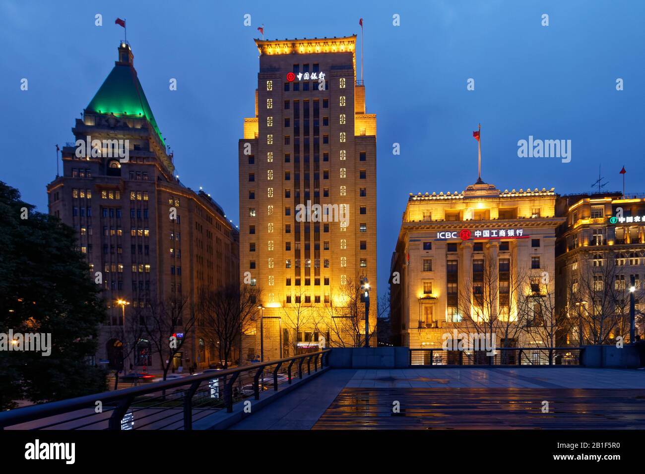 Shanghai in early spring hi-res stock photography and images - Alamy