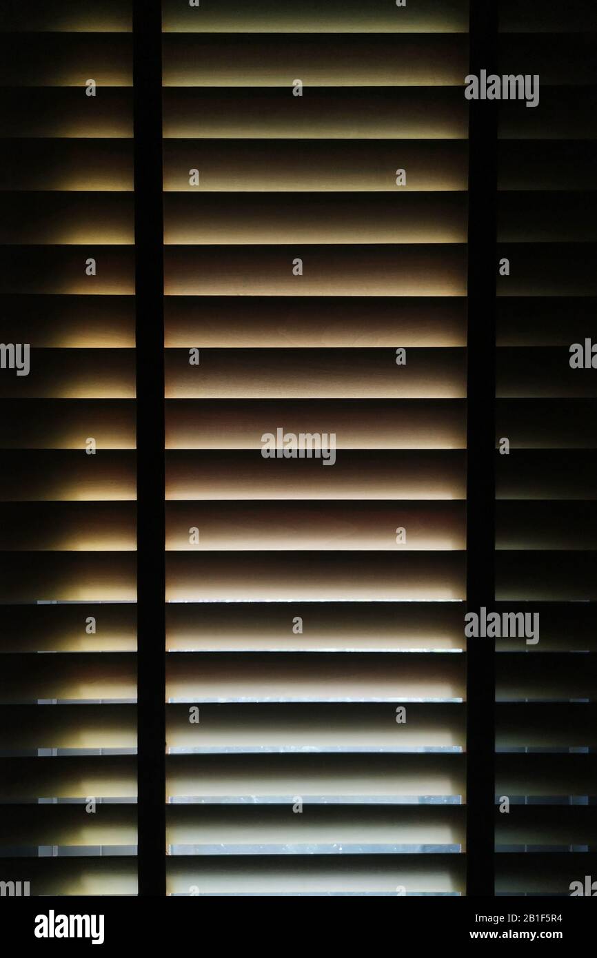 Chick blind hi-res stock photography and images - Alamy