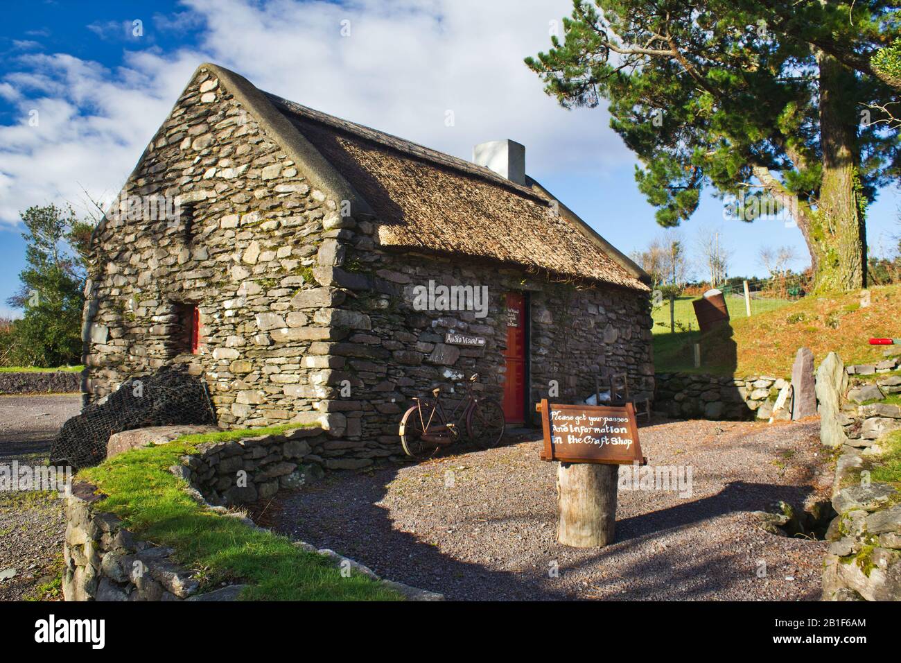 Image of a traditional stone Irish cottage with a thatched roof Stock ...
