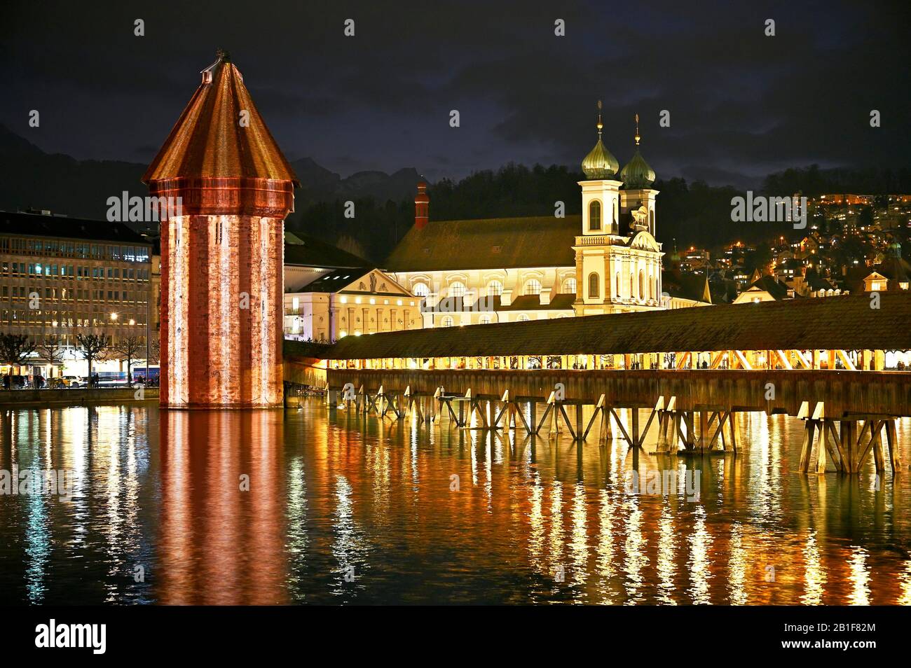 Right chapel hi-res stock photography and images - Alamy