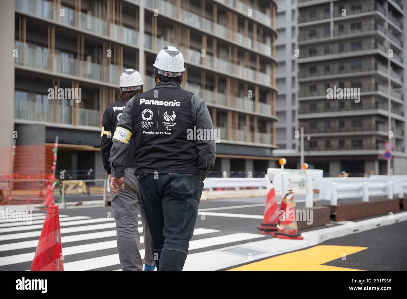 Japanese construction workers hi-res stock photography and images - Alamy
