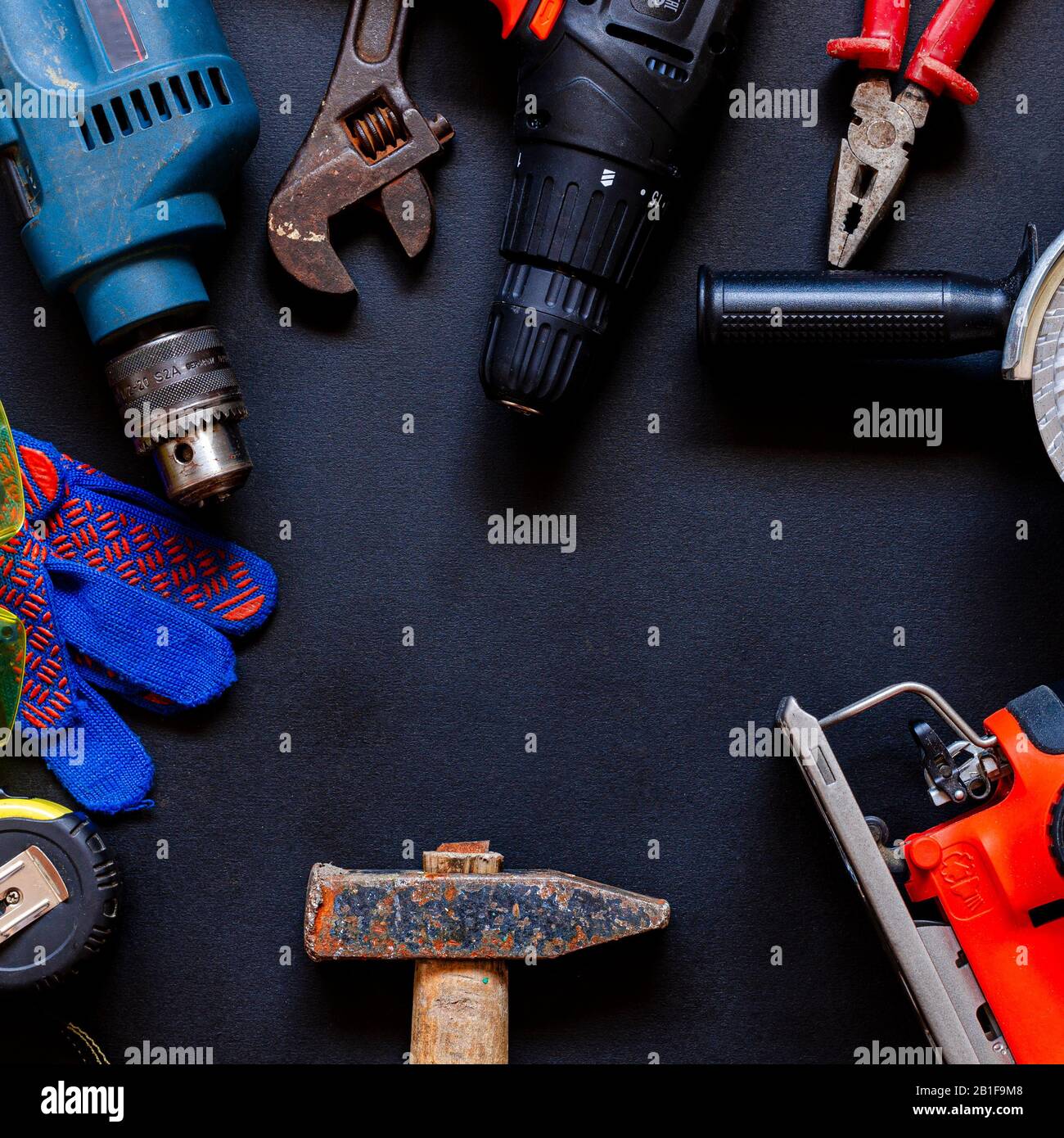 Scroll saw craft hi-res stock photography and images - Alamy