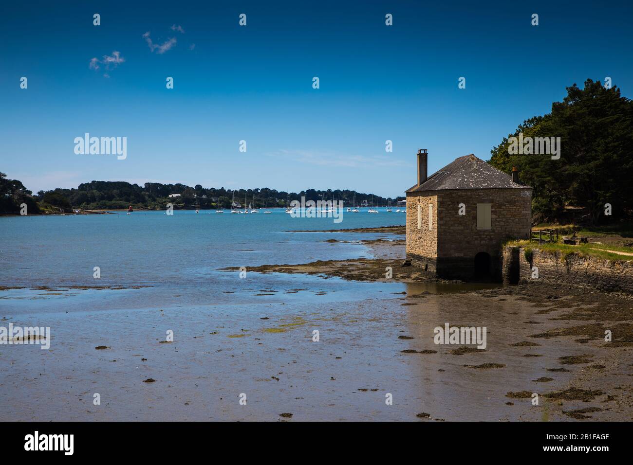 Water Mill, Le Hezo Stock Photo - Alamy