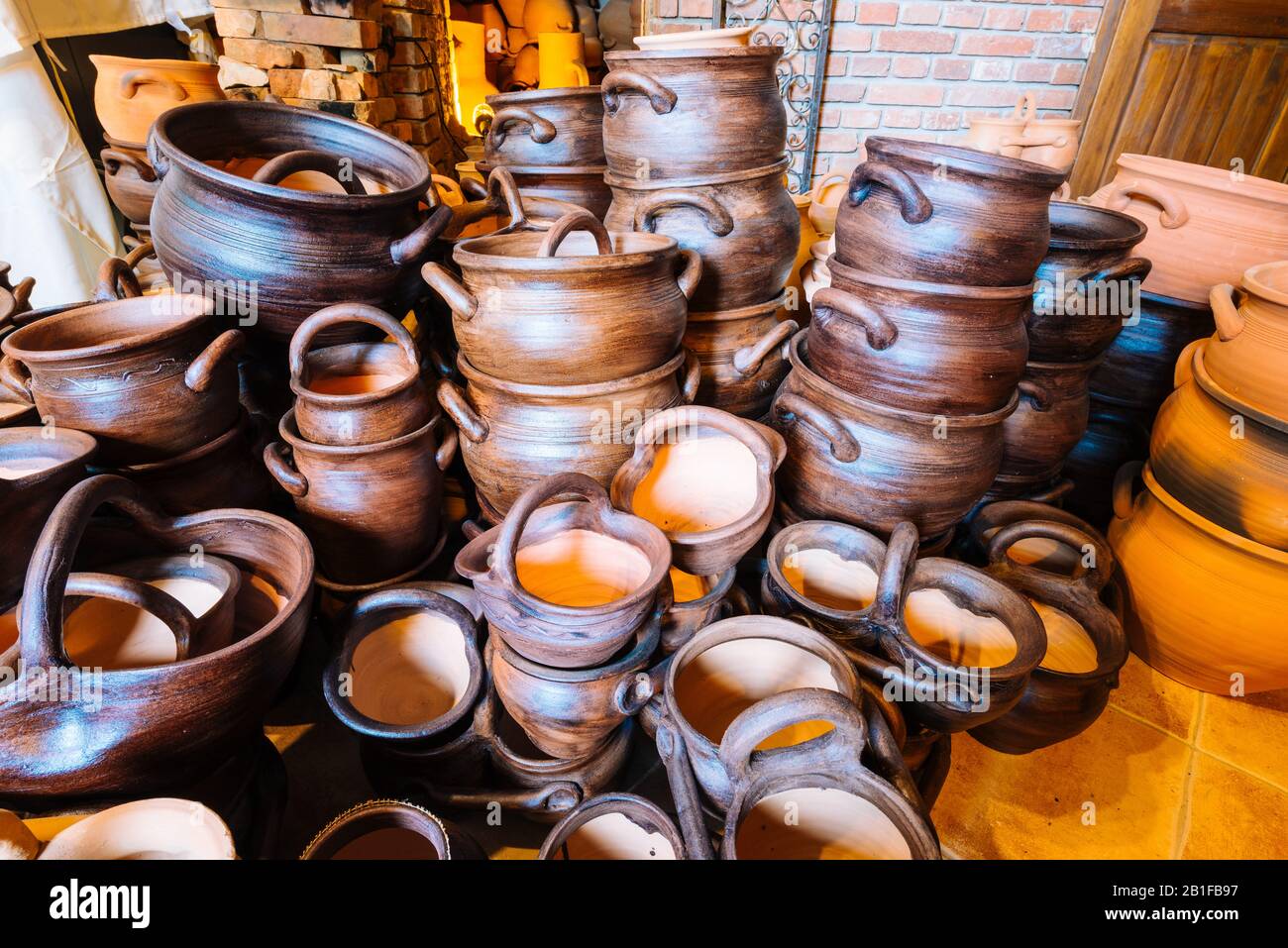 handmade pottery in a old pottery workshop Stock Photo - Alamy