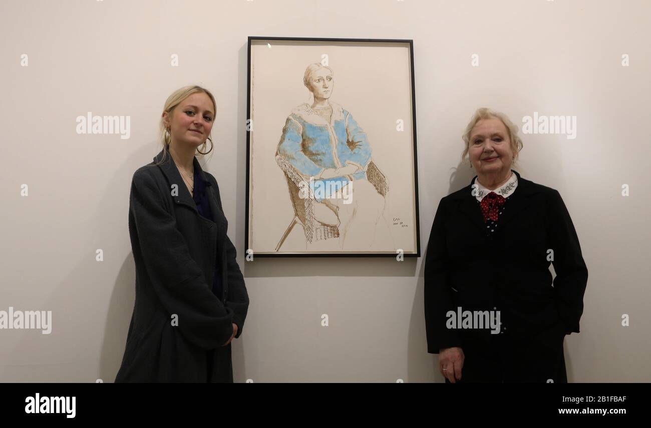 Scarlett Clark and her grandmother Celia Birtwell posing beside ...
