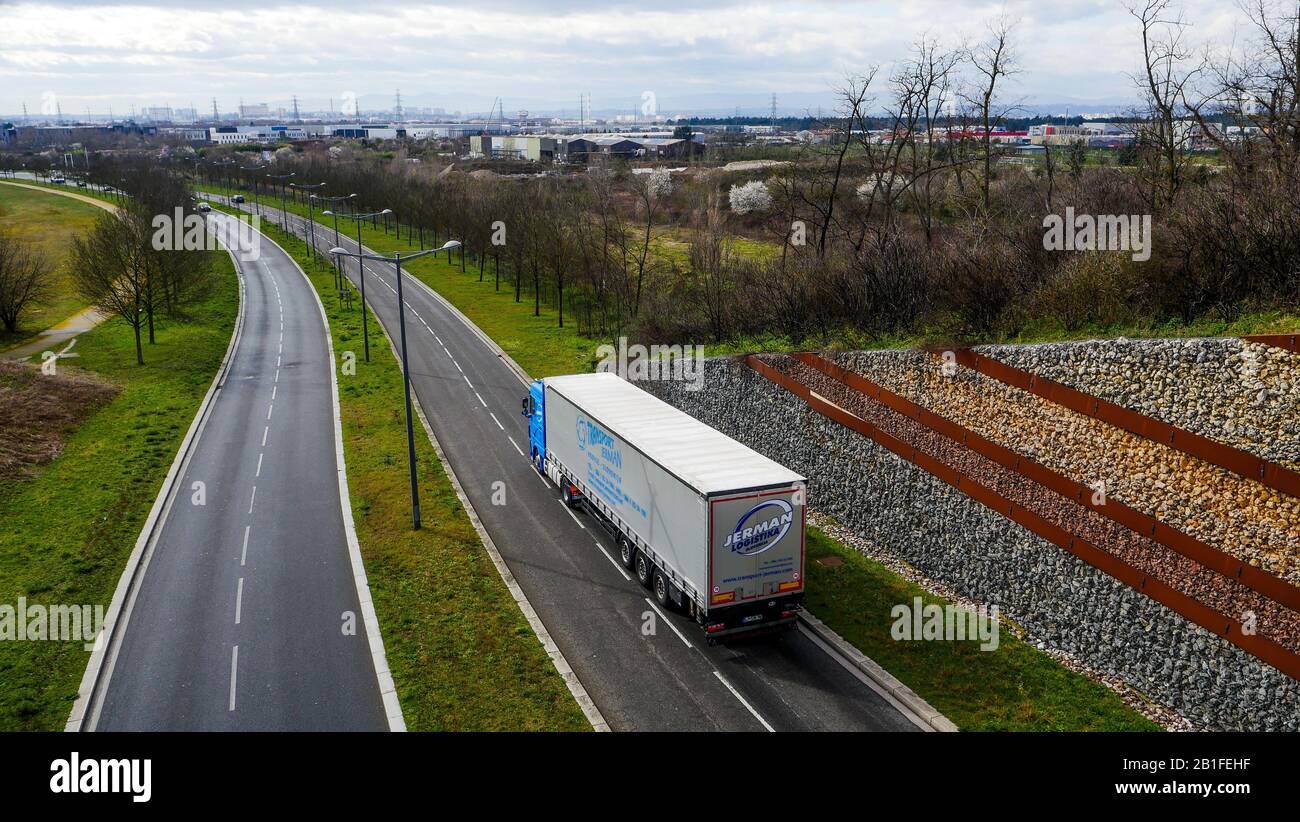 Camion remorque transport hi-res stock photography and images - Alamy