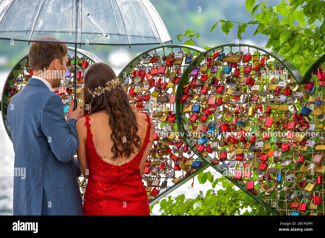 Young couple at wedding ceremony Stock Photo - Alamy