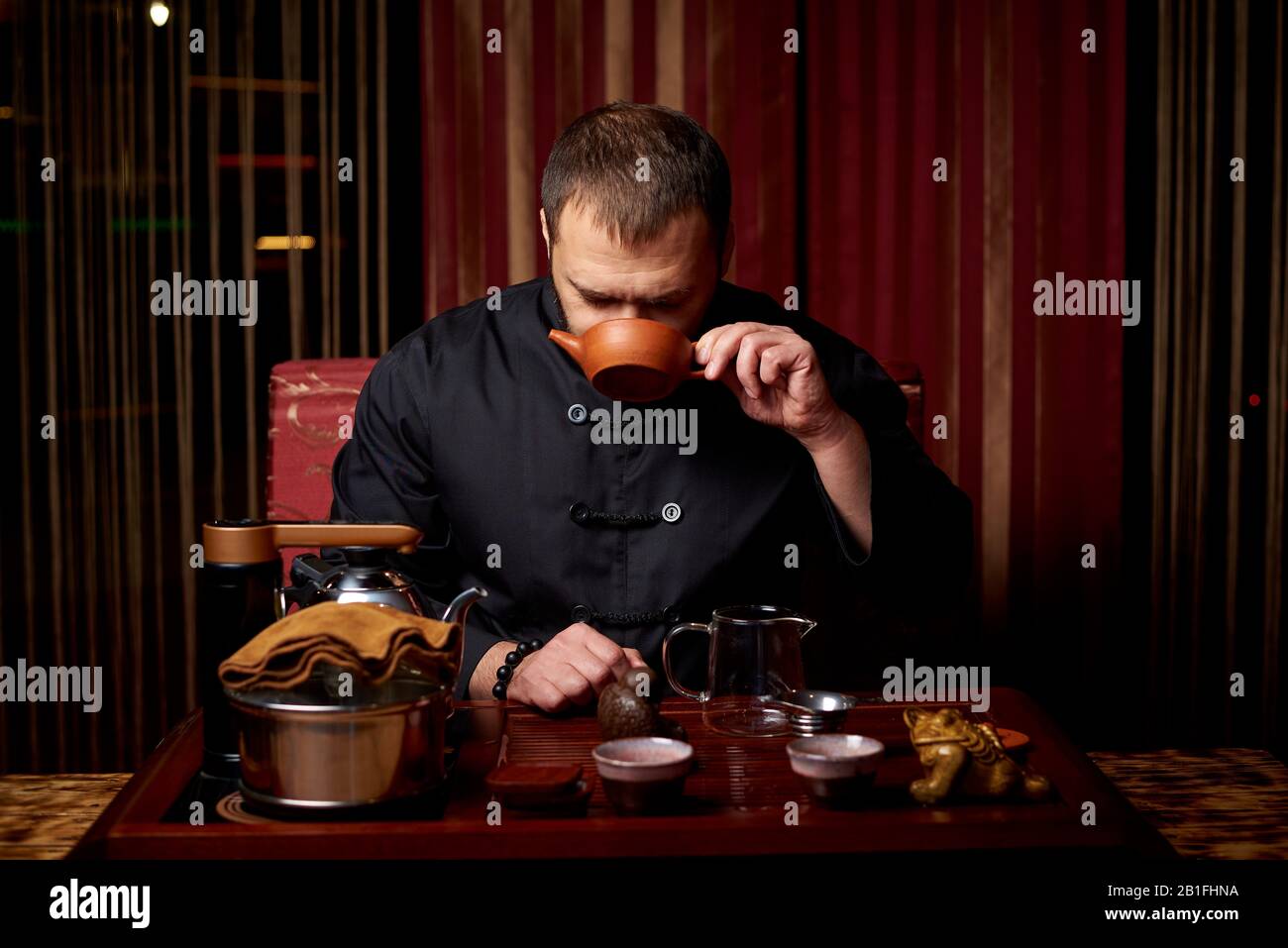 Tea ceremony. The traditional way of making tea Stock Photo - Alamy