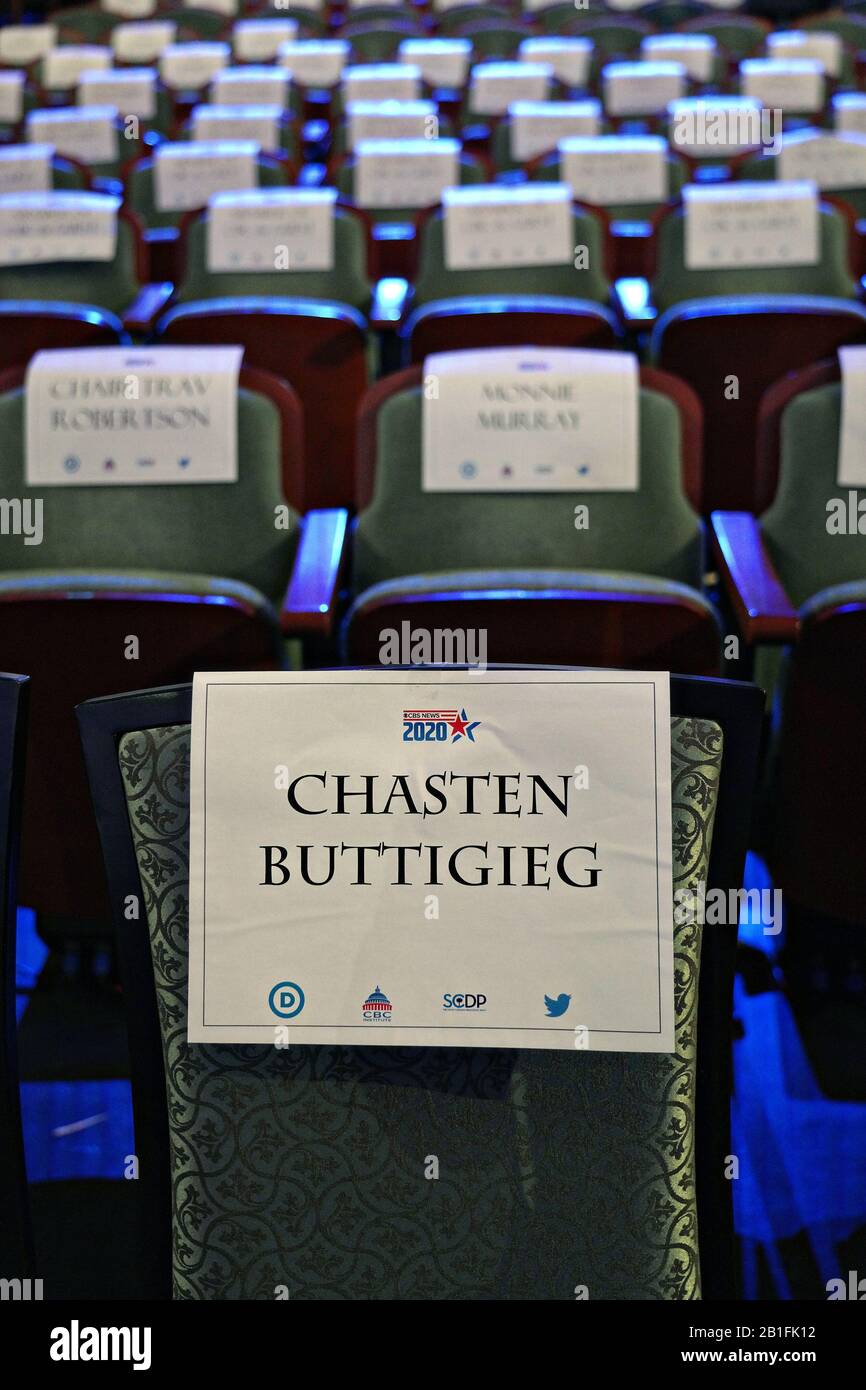 Vip seating hi-res stock photography and images - Alamy