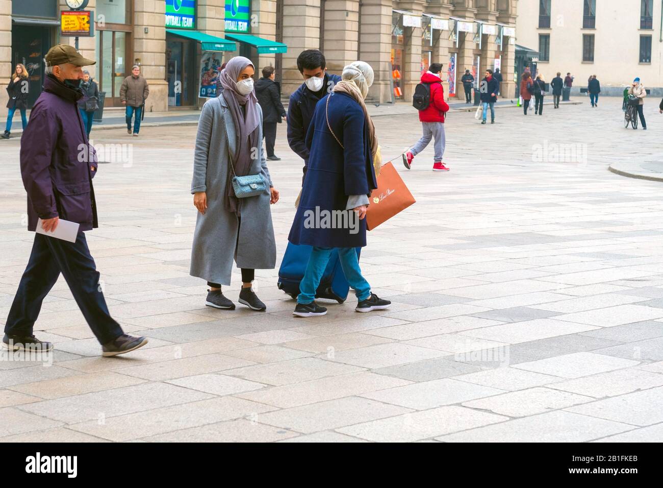 Smartly dressed girls hi-res stock photography and images - Alamy