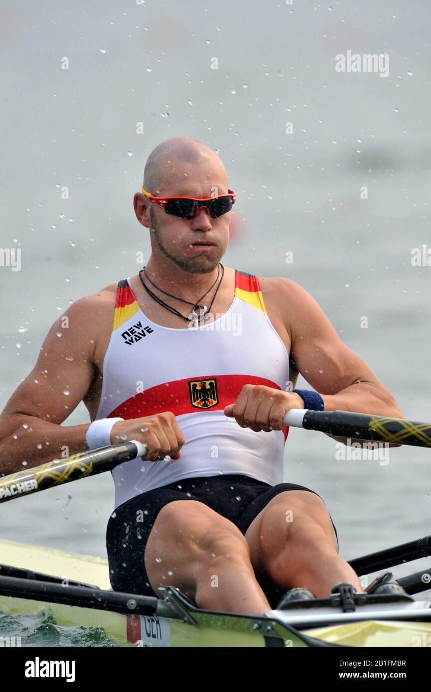 Dpa) German Rower Marcel Hacker Rows To The Start Position, 56% OFF