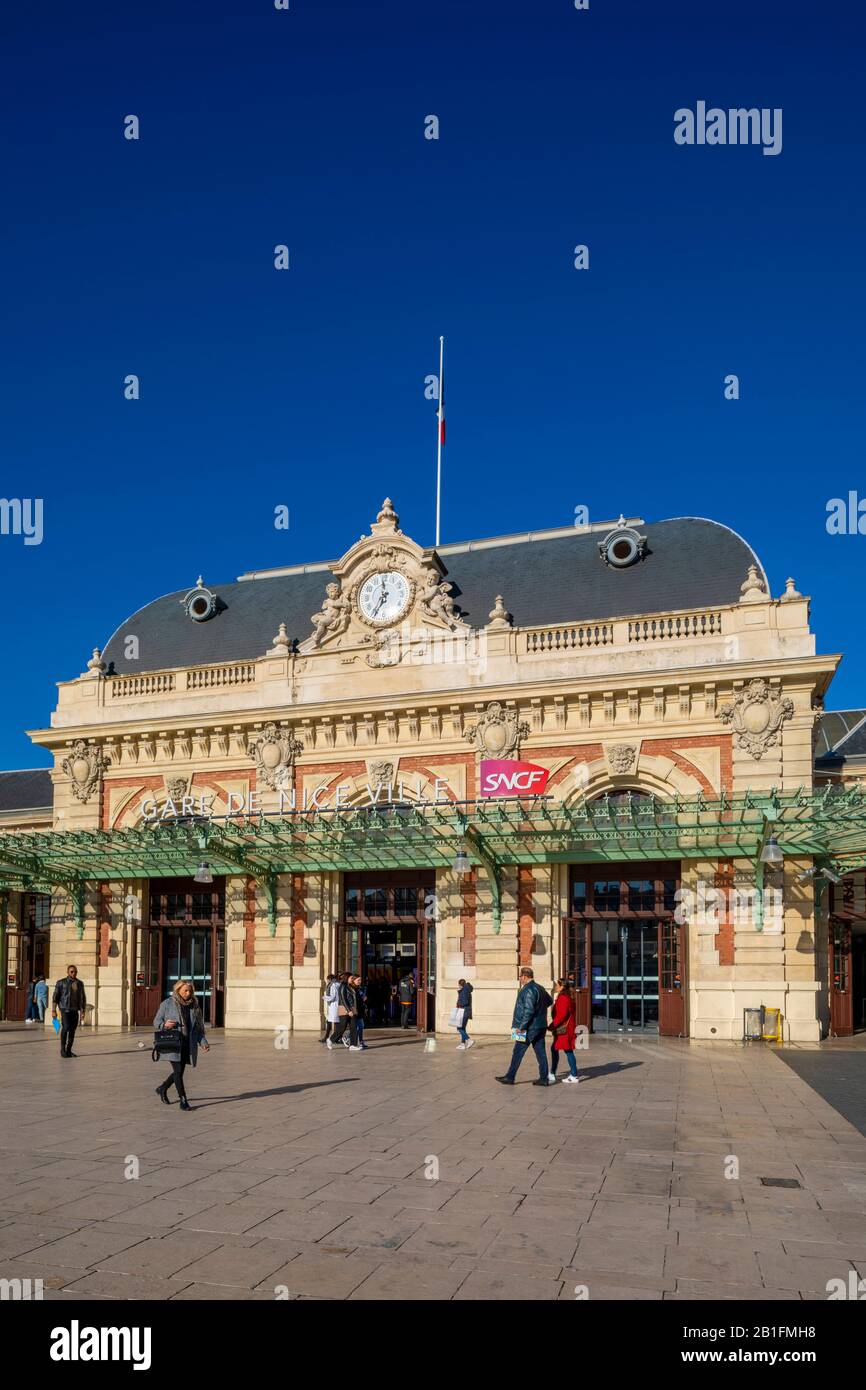 Xiii stations hi-res stock photography and images - Alamy