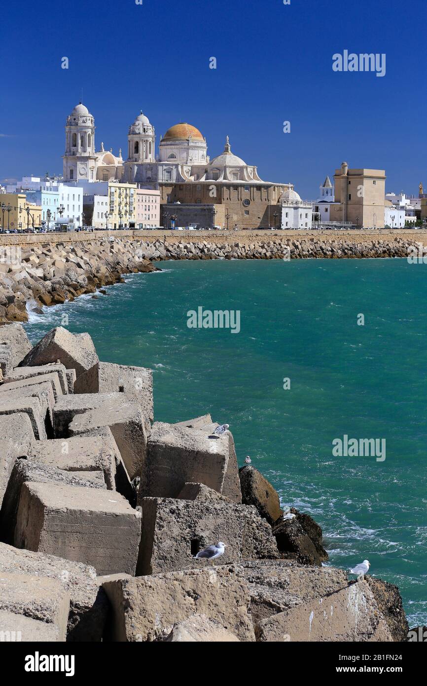 Spire cove hi-res stock photography and images - Alamy