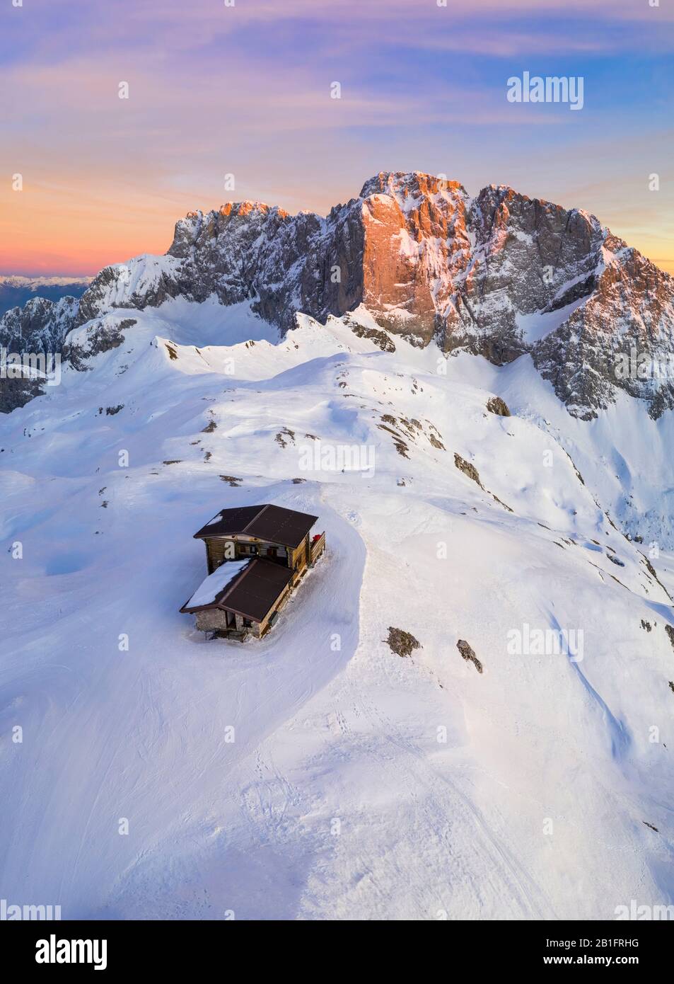 Cielo aquila hi-res stock photography and images - Alamy