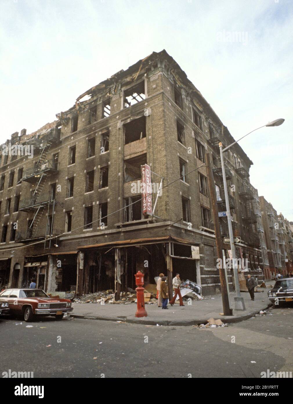 Abandoned burn out shops and tenement blocks, South Bronx, New York ...