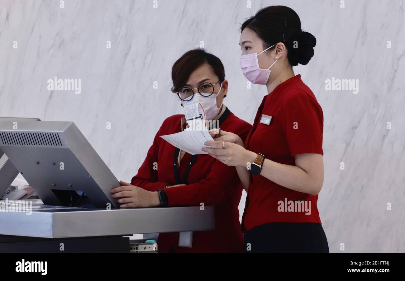 Hong Kong, CHINA. 24th Feb, 2020. Ground crew of Cathay Pacific Airways ...