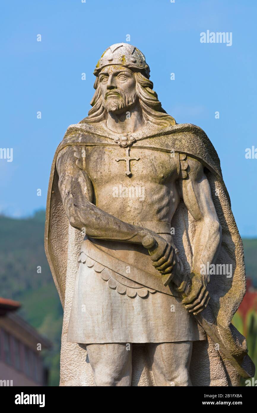 Statue king pelagius asturias hi-res stock photography and images - Alamy