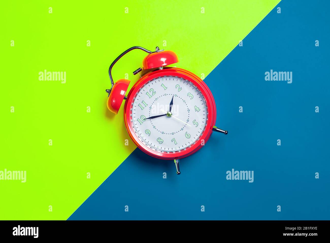 Alarm clock ring hi-res stock photography and images - Alamy