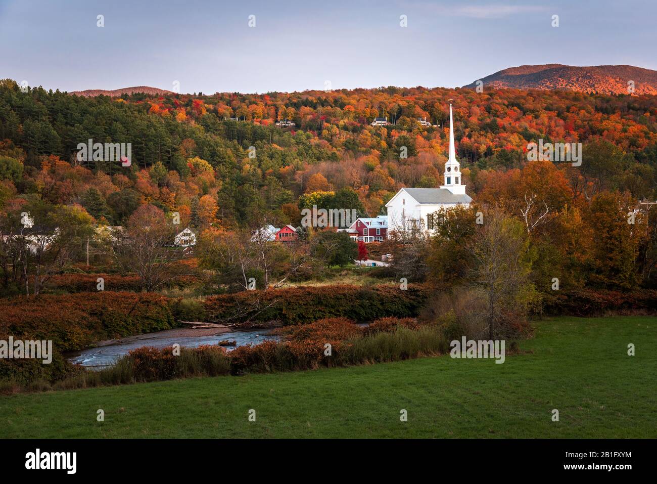 Fall view of church hi-res stock photography and images - Alamy