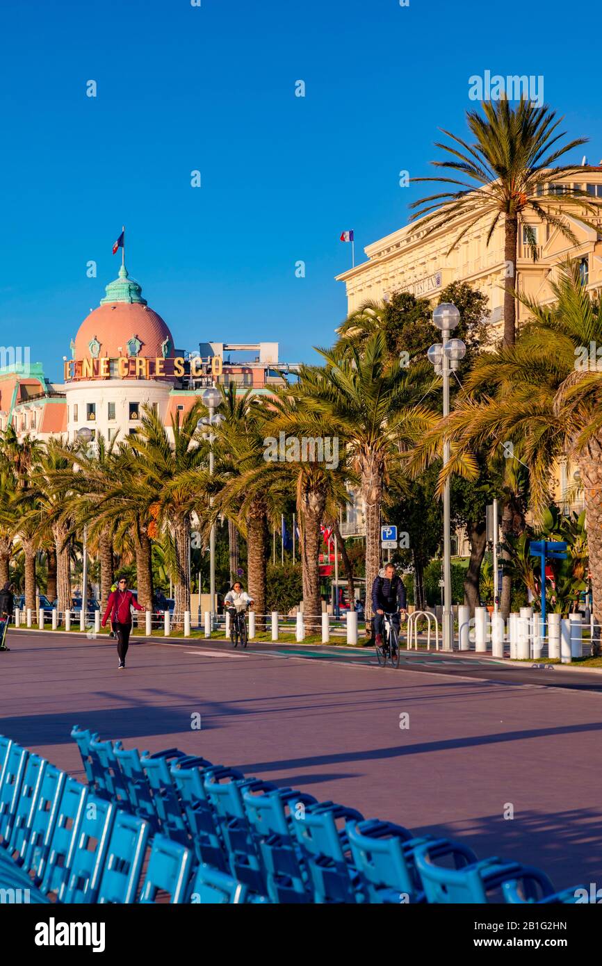 Prom des anglais hi-res stock photography and images - Alamy