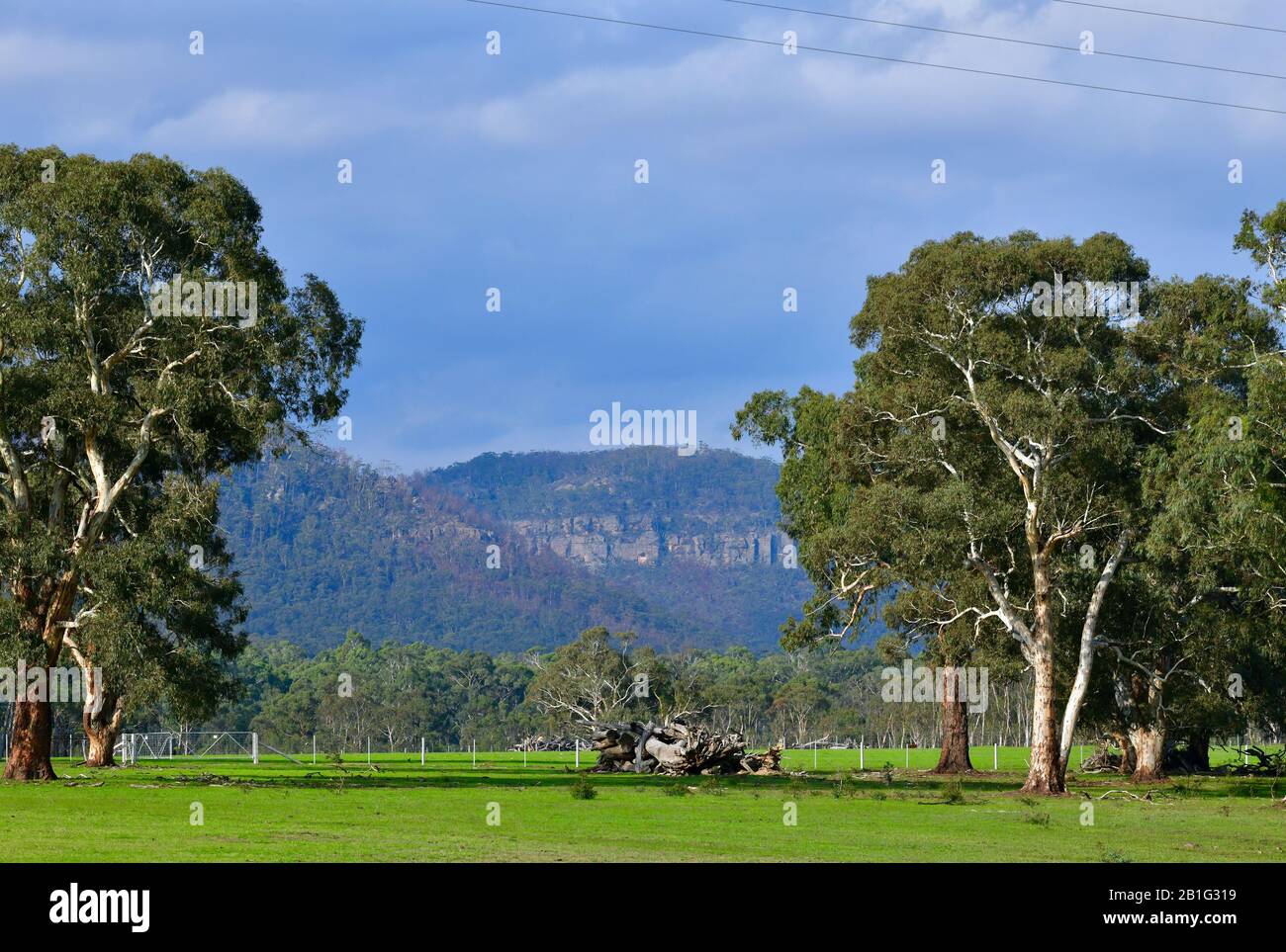 A view of agricultural land at Hartley Vale with the Blue Mountains in ...