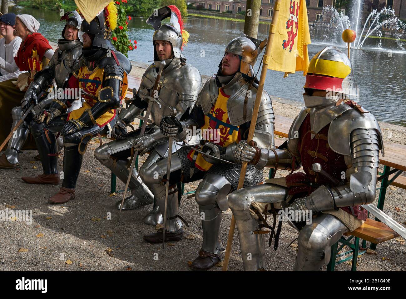 13th century armour hi-res stock photography and images - Alamy