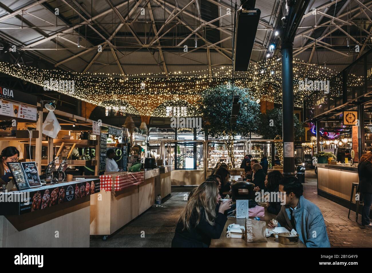 Victorian market halls hi-res stock photography and images - Alamy