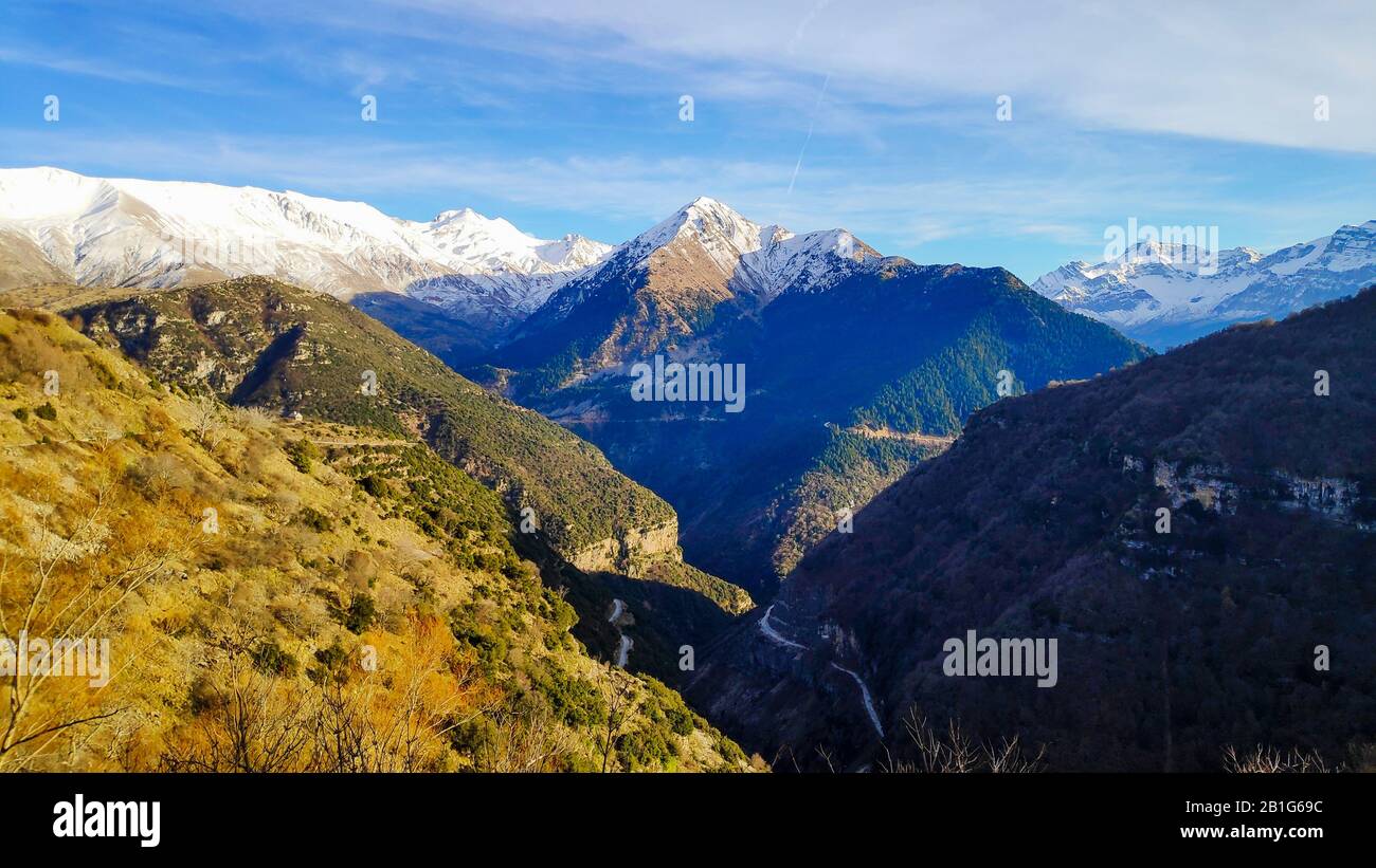 Greece mountains hi-res stock photography and images - Alamy