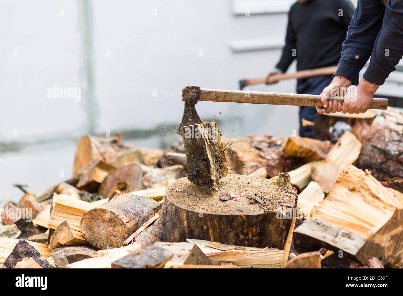 Woodcutter woodcutters hi-res stock photography and images - Alamy