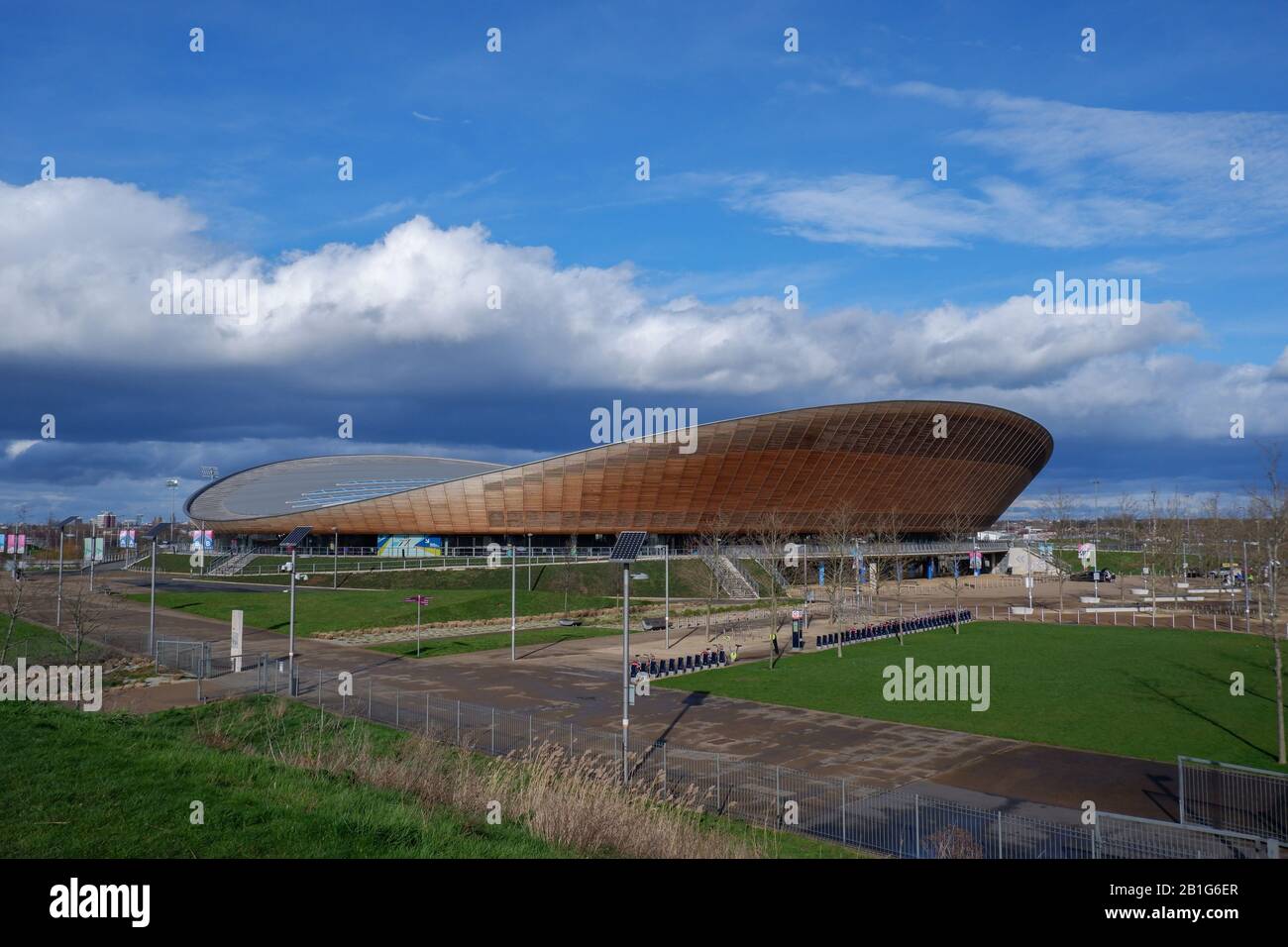 LEE VALLEY VELOPARK / Velodrome, Queen Elizabeth Olympic Park, London ...