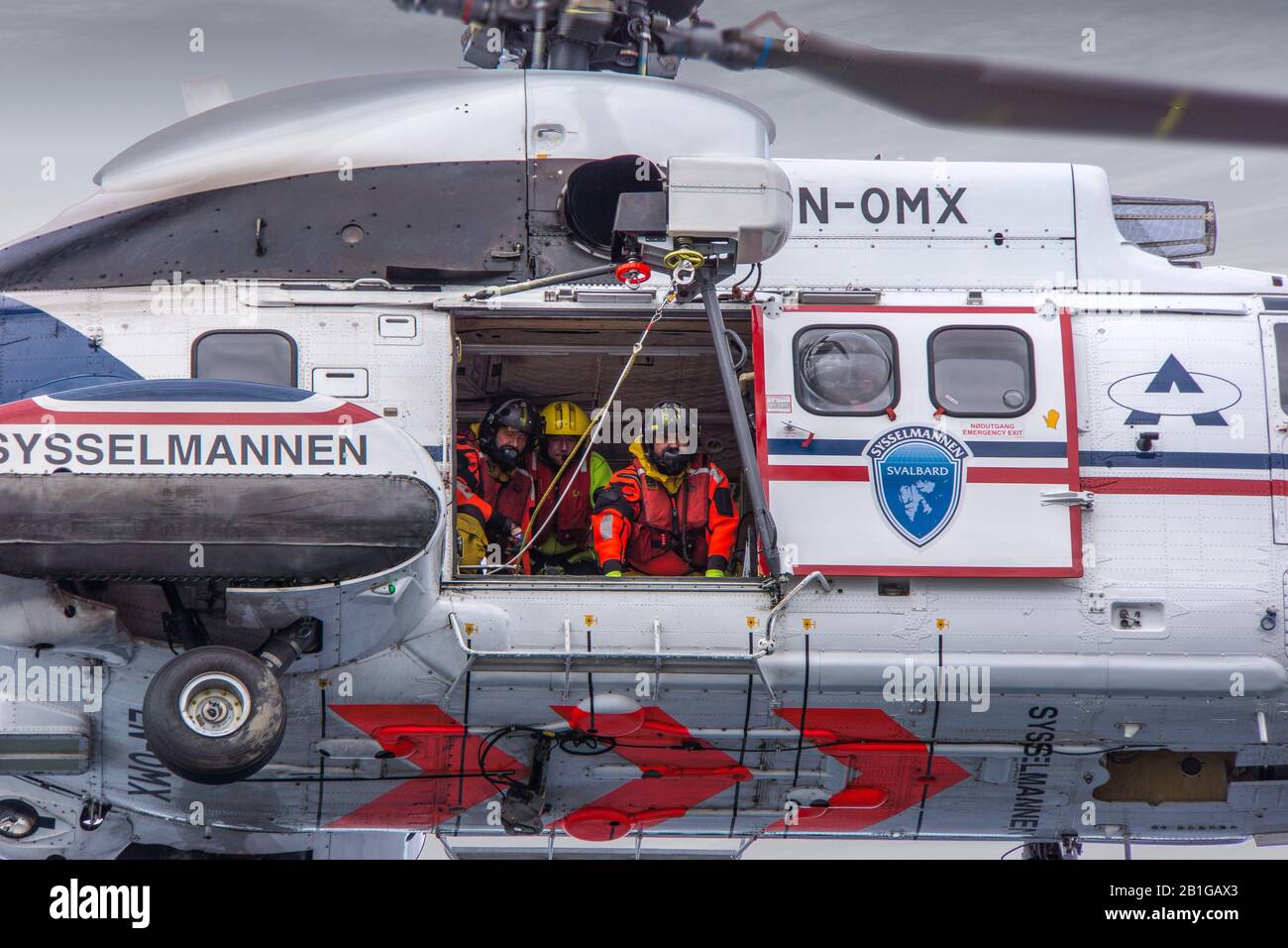 Arctic Ocean helicopter rescue off Spitsbergen Stock Photo - Alamy