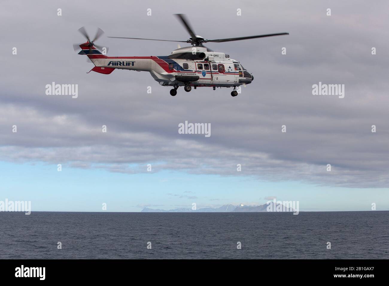 Arctic Ocean helicopter rescue off Spitsbergen Stock Photo - Alamy
