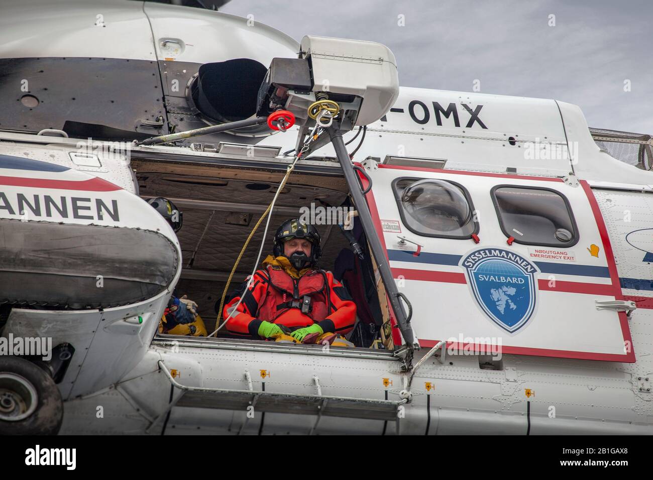 Arctic Ocean helicopter rescue off Spitsbergen Stock Photo - Alamy
