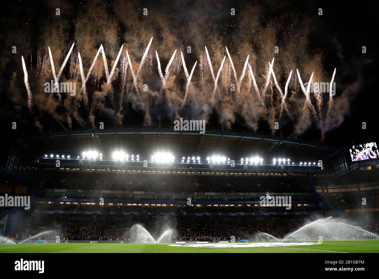 Football fireworks london hi-res stock photography and images - Alamy