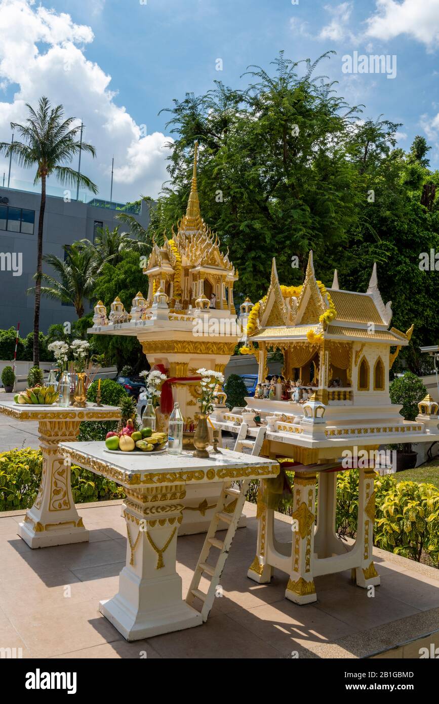 a small buddhist temple in bangkok, thailand for worship in the city ...