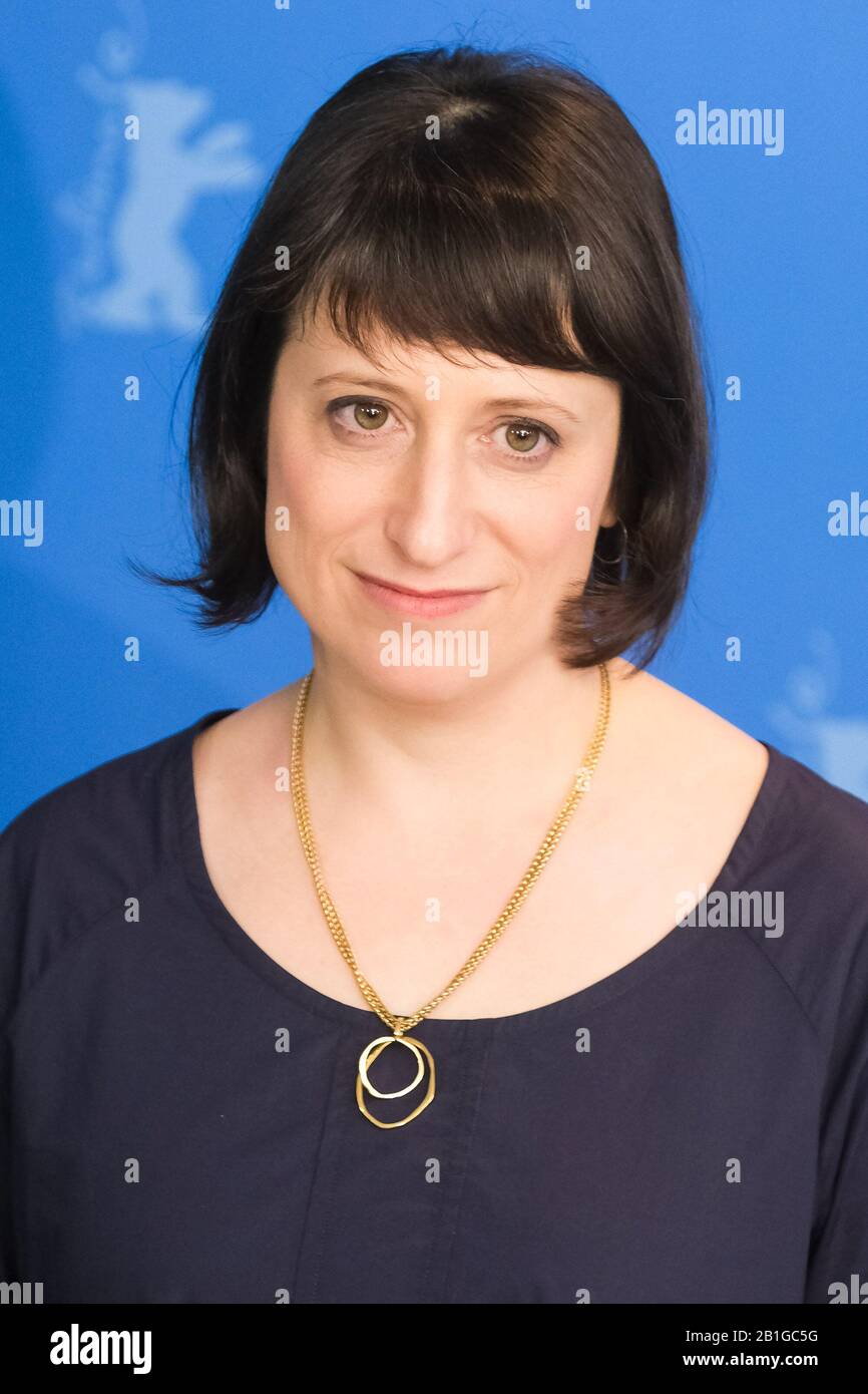 Julie Pieper's Instagram, Twitter & Facebook on IDCrawl