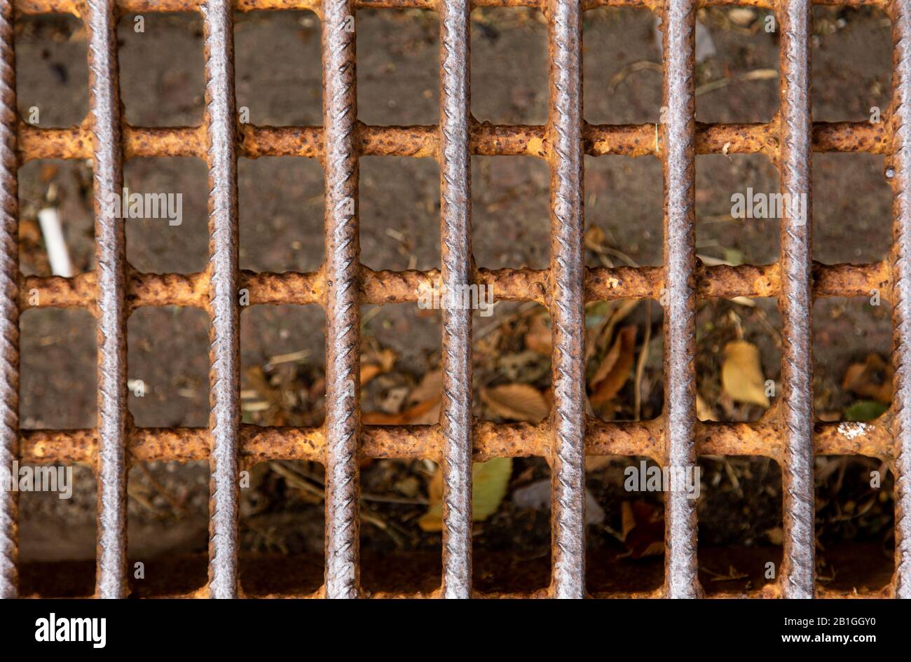 Mesh fence background.Grid iron grates, Grid pattern, steel wire mesh ...