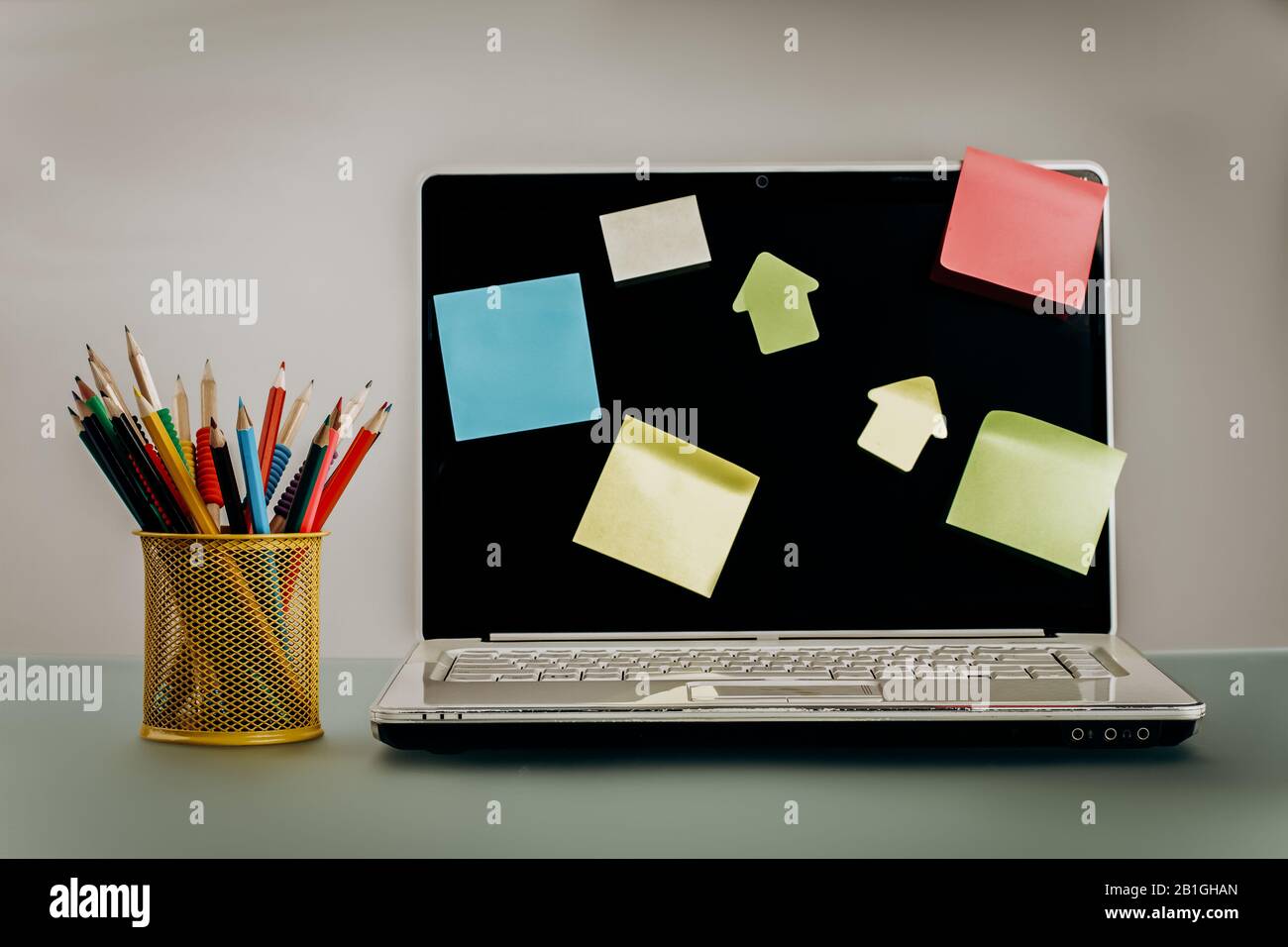 Tabletop stand hi-res stock photography and images - Alamy