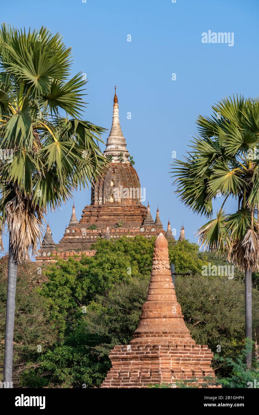 Soe min hi-res stock photography and images - Alamy