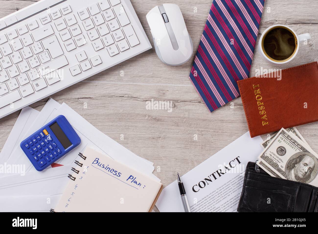 Successful contract hi-res stock photography and images - Alamy